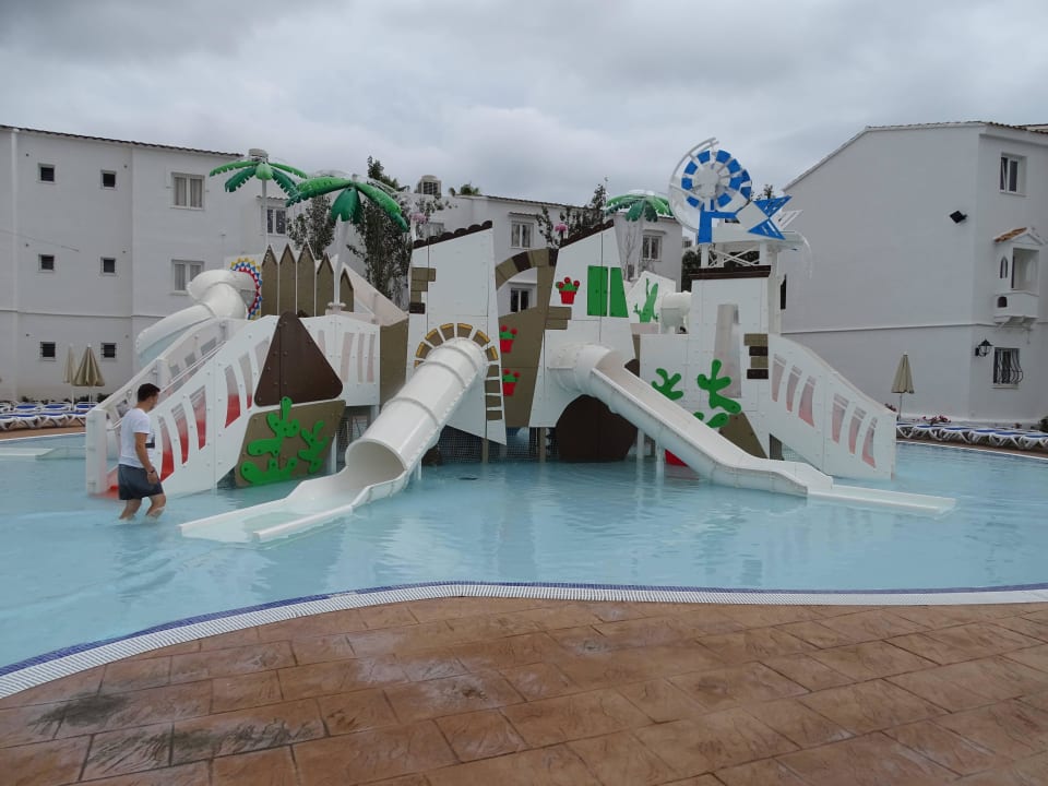 "Splash World - Kleinkind..." Globales Bouganvilla (Sa Coma ...