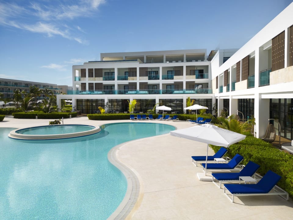 "Pool" Serenade Punta Cana Beach & Spa resort (Punta Cana ...