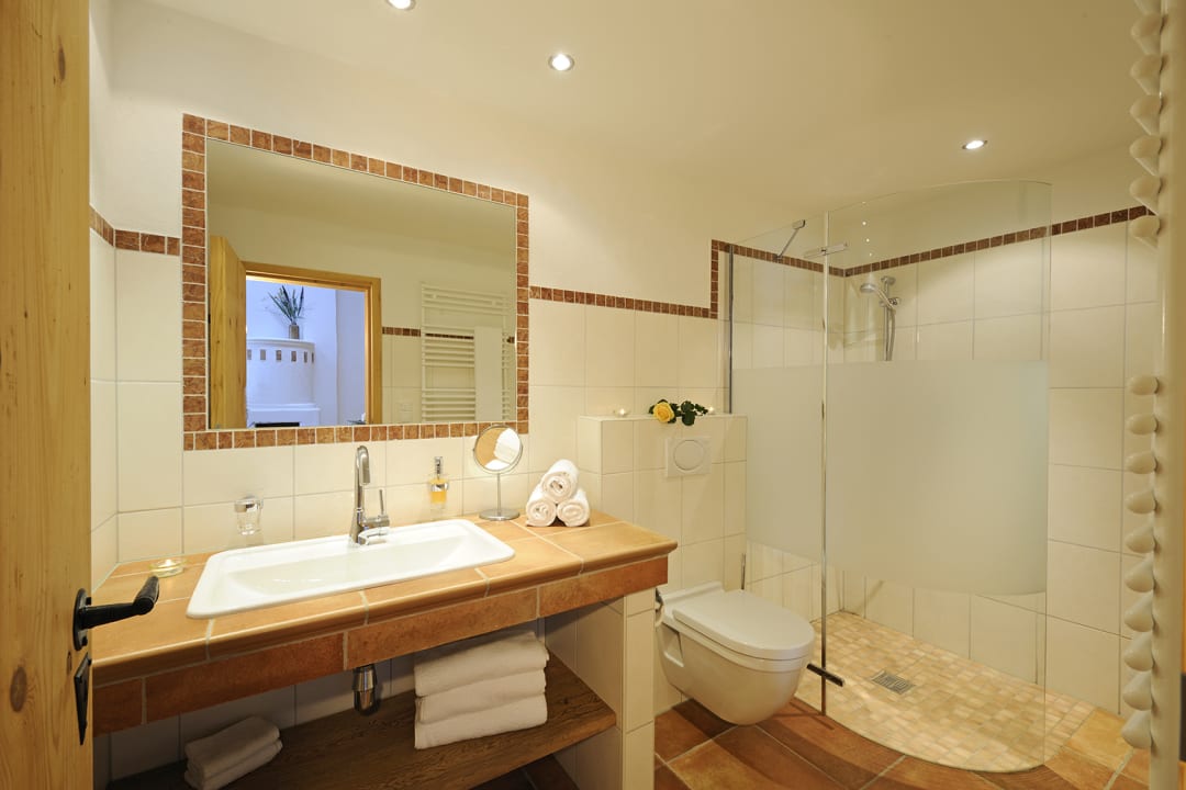 "Zimmer" Esterer Hof (Altenmarkt an der Alz) • HolidayCheck (Bayern ...