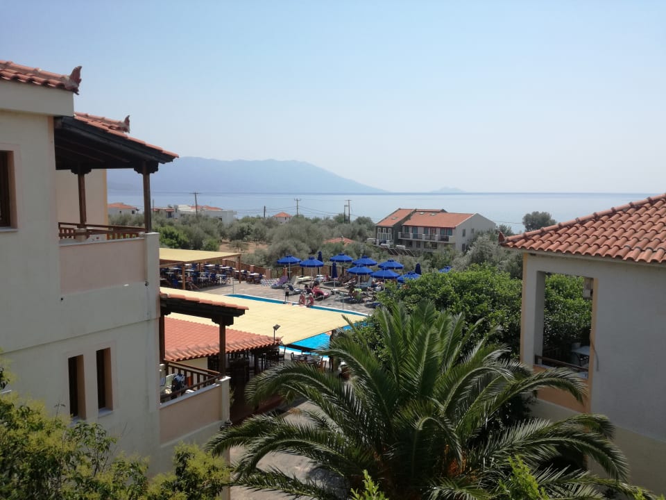 "Ausblick" Hotel Kampos Village Resort (Kambos Marathokambos ...