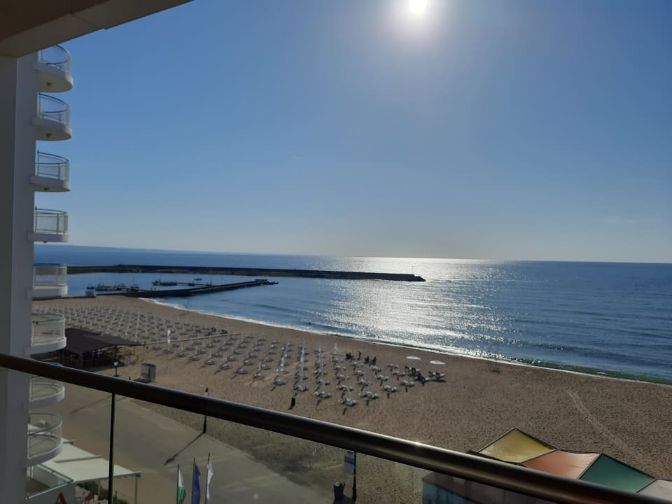 "Teil der Stranbar" GRIFID Encanto Beach (Goldstrand) • HolidayCheck ...