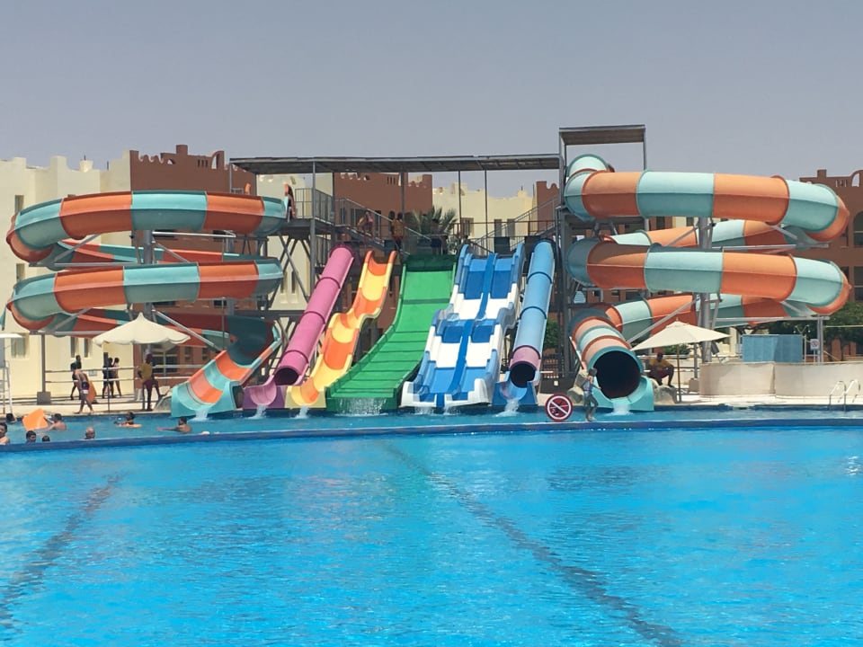 "Tolle Rutschen ideal für ..." SUNRISE Royal Makadi Resort (Makadi Bay ...
