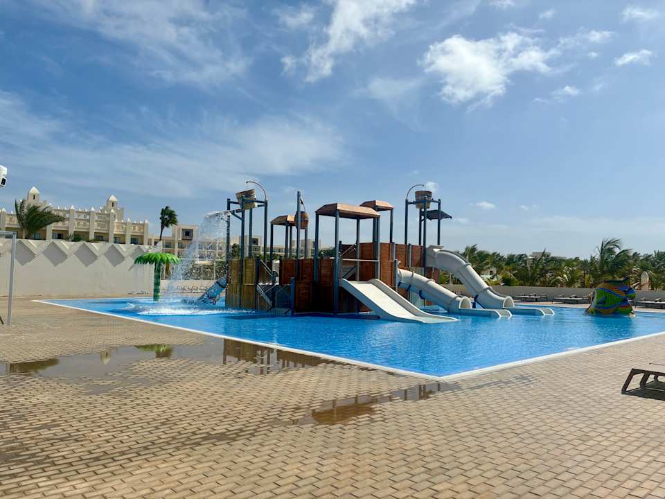 "Pool" Hotel Riu Karamboa (Rabil) • HolidayCheck (Boavista Island | Kap ...