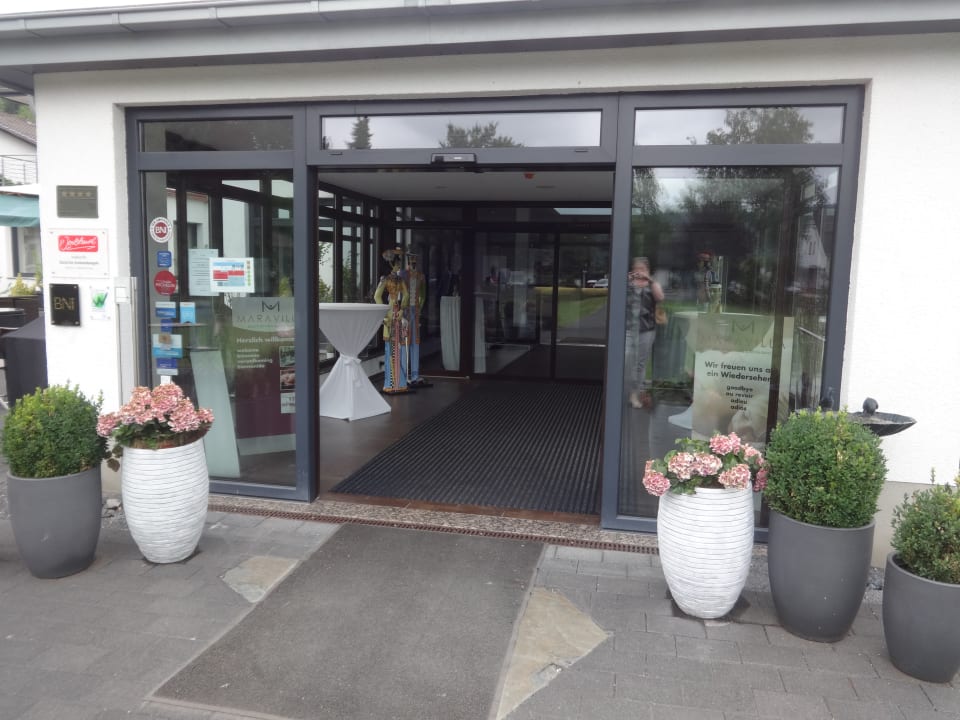 "der Hoteleingang" MaraVilla Beauty & Spa (Sinzig) • HolidayCheck ...