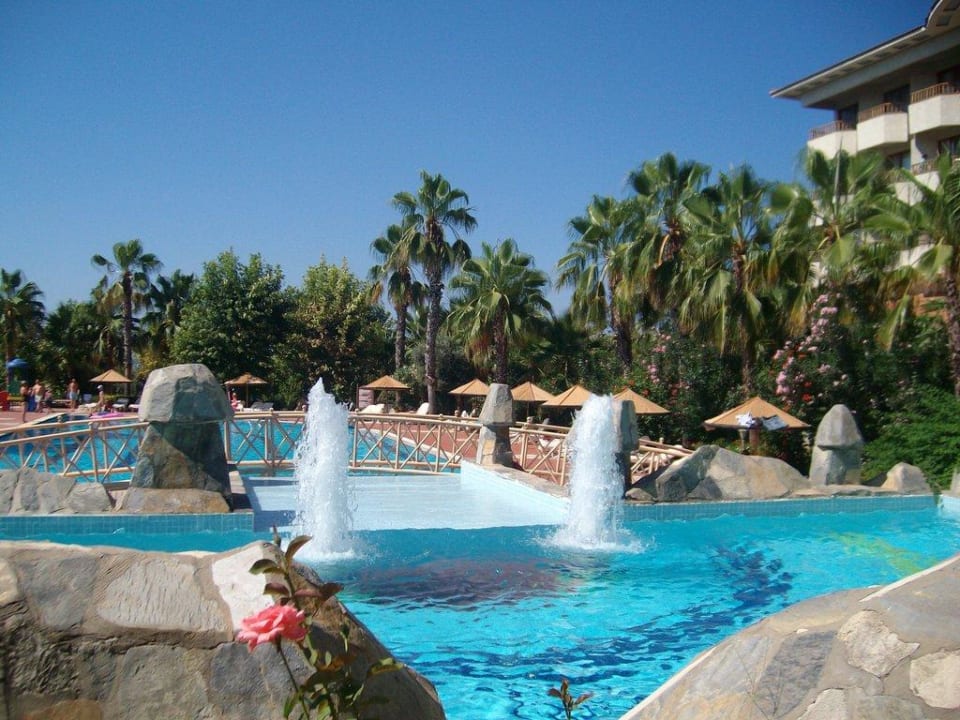 "Blick zum Pool" Hotel Defne Garden (Side - Kumköy) • HolidayCheck ...