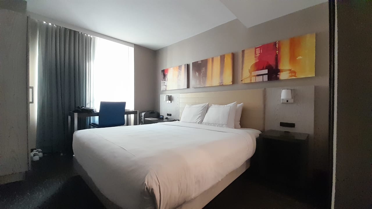 "Zimmer" DoubleTree by Hilton Hotel New York - Times Square West (New ...