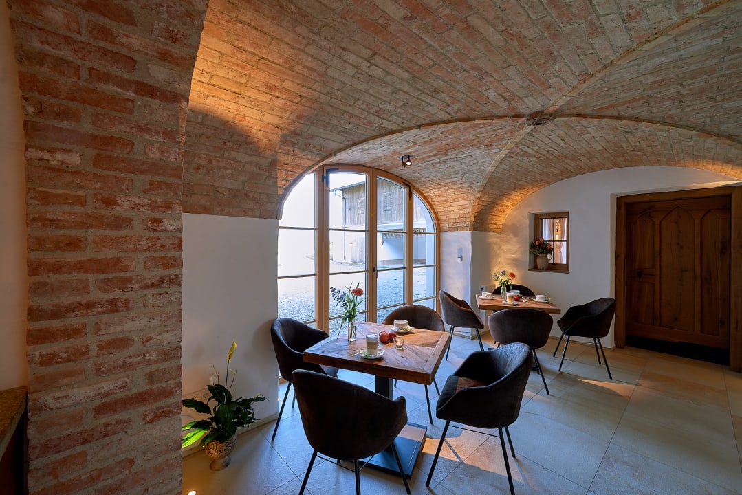 "Gastro" Esterer Hof (Altenmarkt an der Alz) • HolidayCheck (Bayern ...