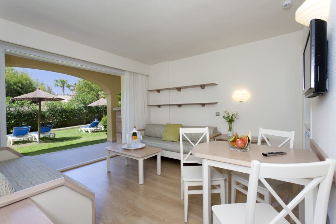 "Zimmer" Insotel Club Cala Mandia (Cala Mandia) • HolidayCheck ...