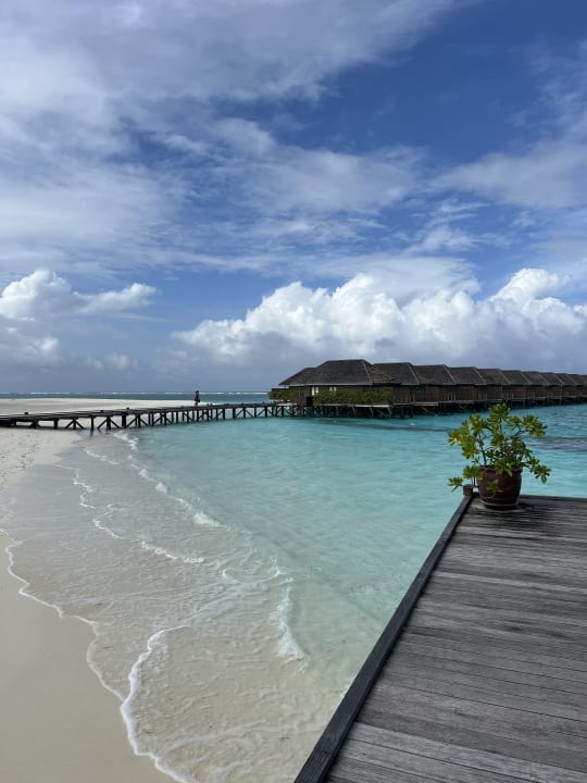 "Außenansicht" Meeru Maldives Island Resort (Dhifushi) • HolidayCheck ...