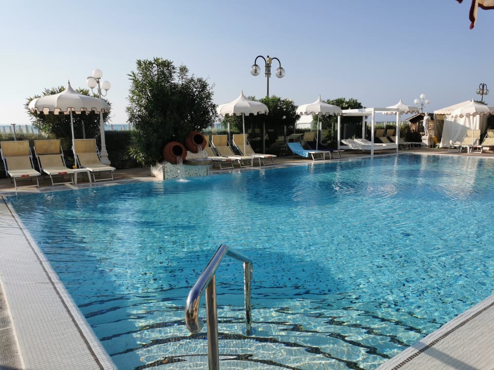 "Pool " Luxor & Cairo Wellness Hotel (Jesolo) • HolidayCheck (Venetien ...