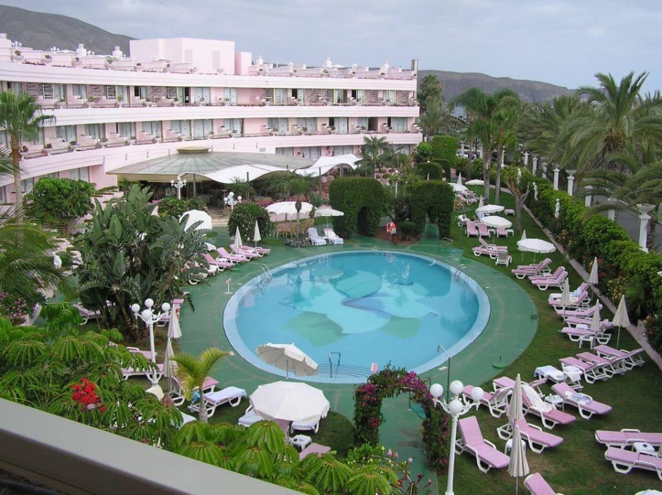 "Blick auf den Pool von un..." Hotel Sir Anthony (Playa de las Americas ...