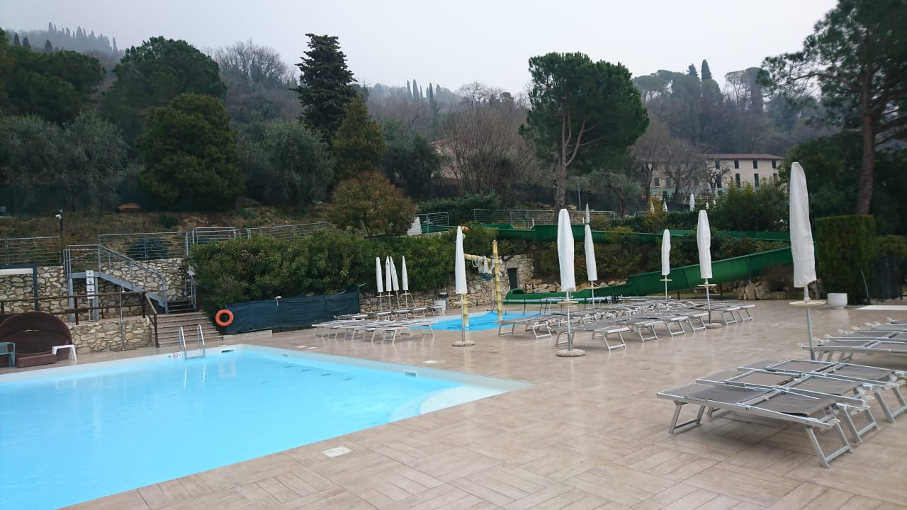 "Pool" La Rocca Camping Village (Bardolino) • HolidayCheck (Venetien ...
