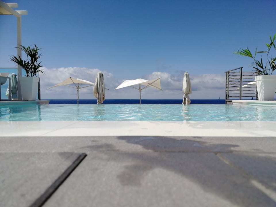 "Pool auf dem Dach im Infi..." BQ Aguamarina Boutique Hotel (Can ...