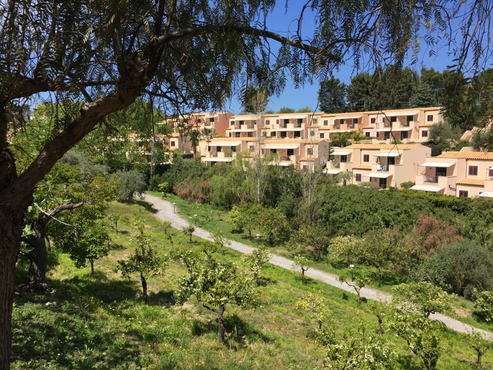 "Außenansicht" Hapimag Resort Cefalù (Mazzaforno) • HolidayCheck ...