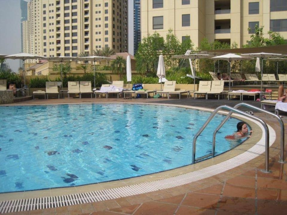 "Pool " Amwaj Rotana Jumeirah Beach Residence (Dubai) • HolidayCheck ...