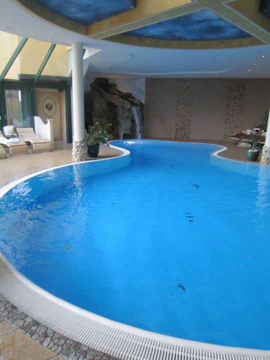 "Innenpool mit kleinem Was..." Hotel Guglwald (Guglwald) • HolidayCheck ...