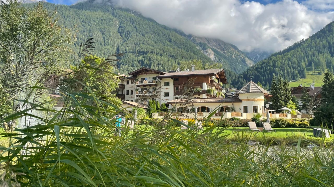 "Außenansicht" Hotel Forsters Naturresort (Neustift im Stubaital ...