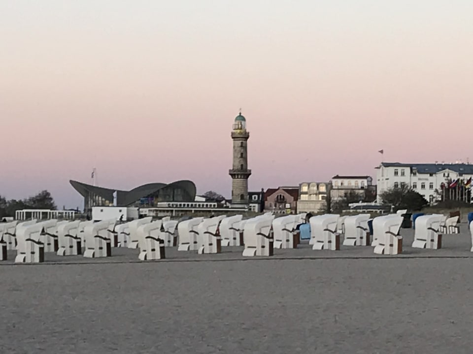 "Ausblick" Hotel Neptun (Rostock-Warnemünde) • HolidayCheck ...