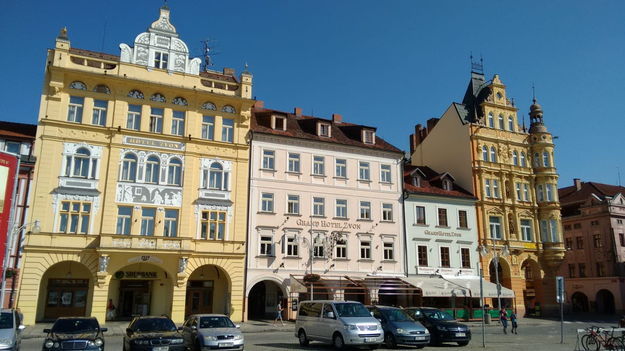 "Außenansicht mit Blick zu..." Grandhotel Zvon (České Budějovice ...