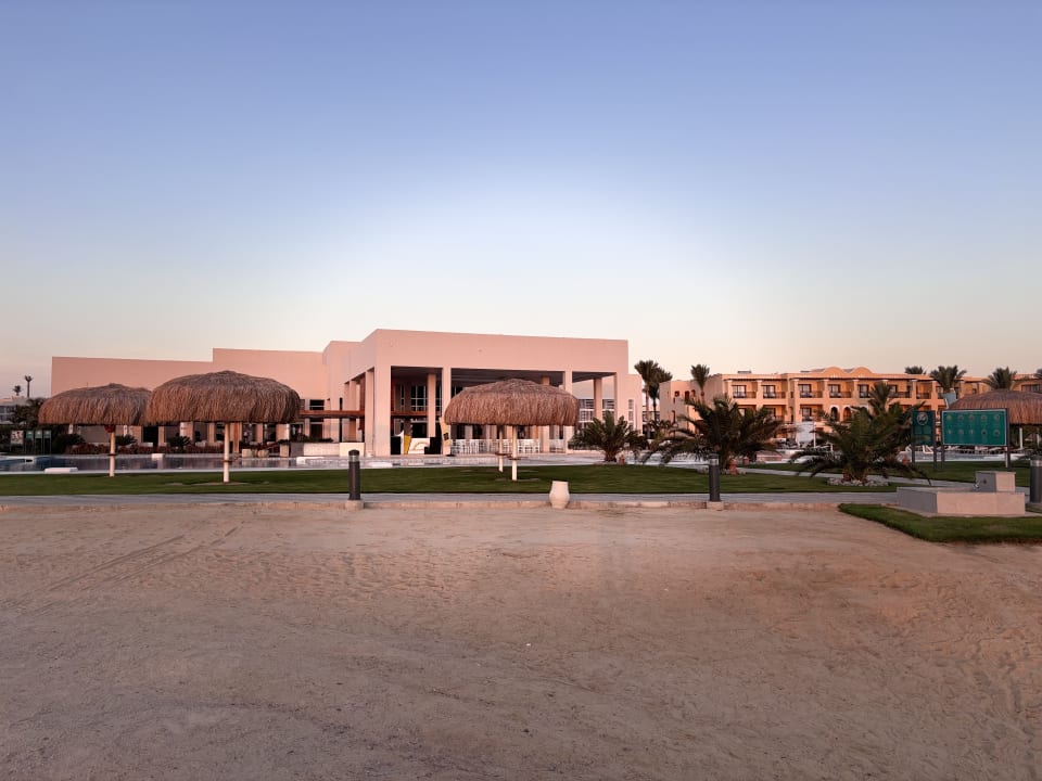 "Außenansicht" Jaz Maraya Resort (Marsa Alam) • HolidayCheck (Marsa ...