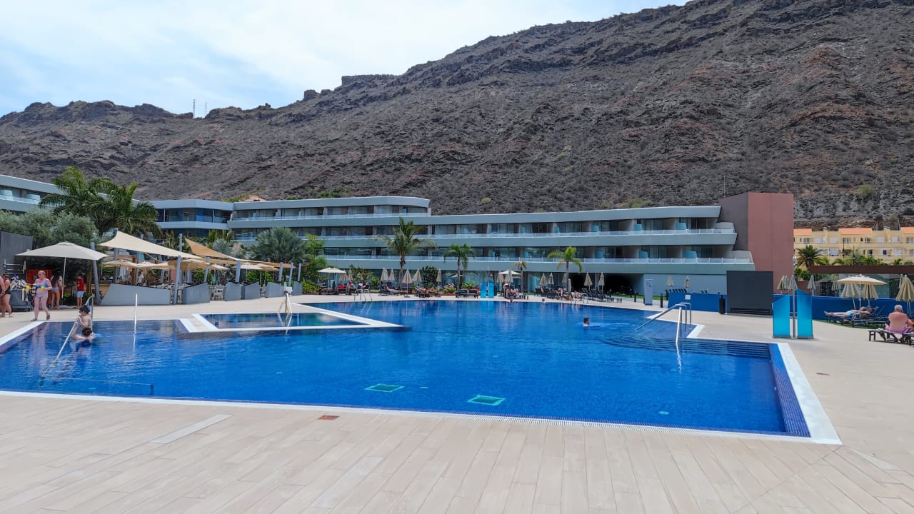 "Pool" Radisson Blu Resort & Spa, Gran Canaria Mogan (Puerto de Mogán ...