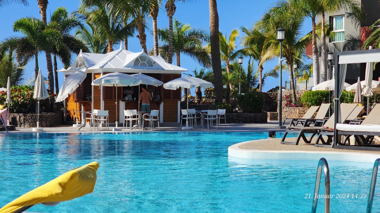 "Pool" Adrián Hoteles Roca Nivaria (Costa Adeje) • HolidayCheck ...