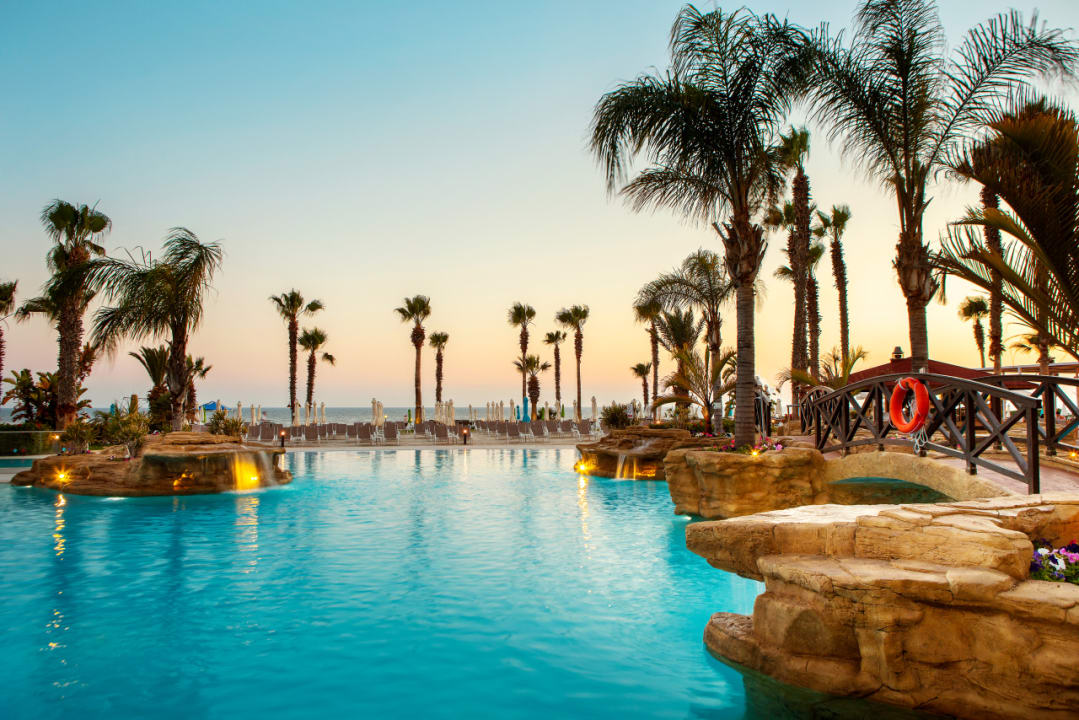 "Blick vom Balkon " Leonardo Cypria Bay - Family Resort (Paphos ...