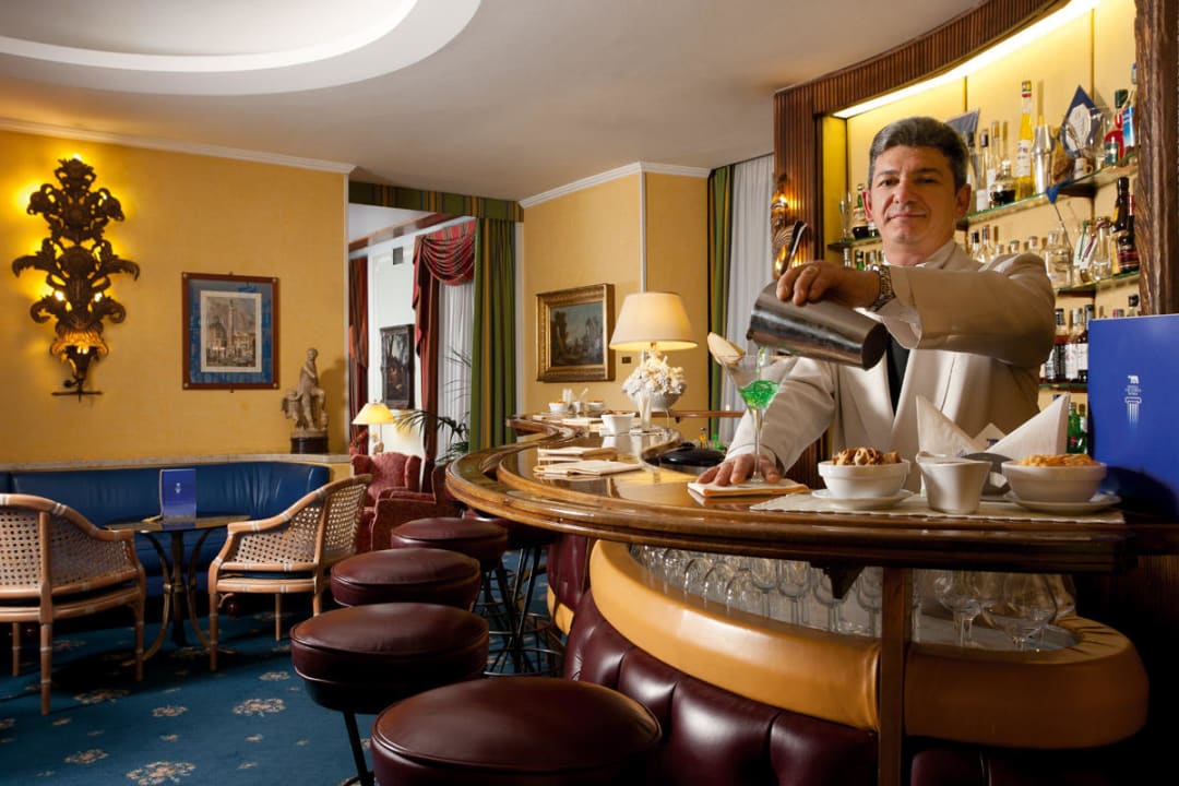 "Bar Vic's" Hotel Victoria Roma (Rom) • HolidayCheck (Latium | Italien)