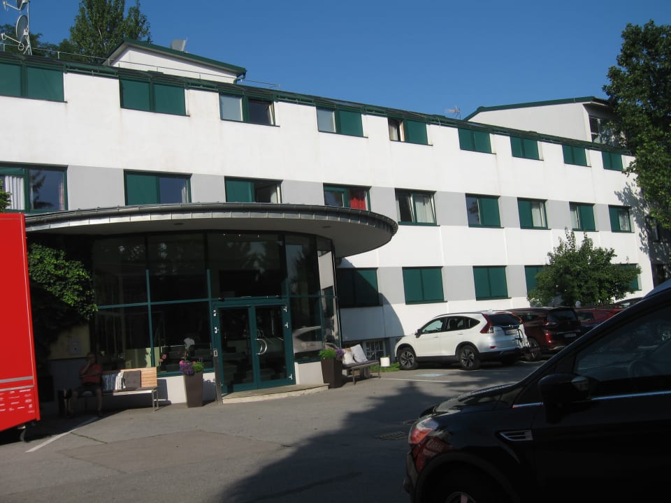 "Außenansicht Hotel Klaus" Hotel Klaus (Wolkersdorf im Weinviertel ...