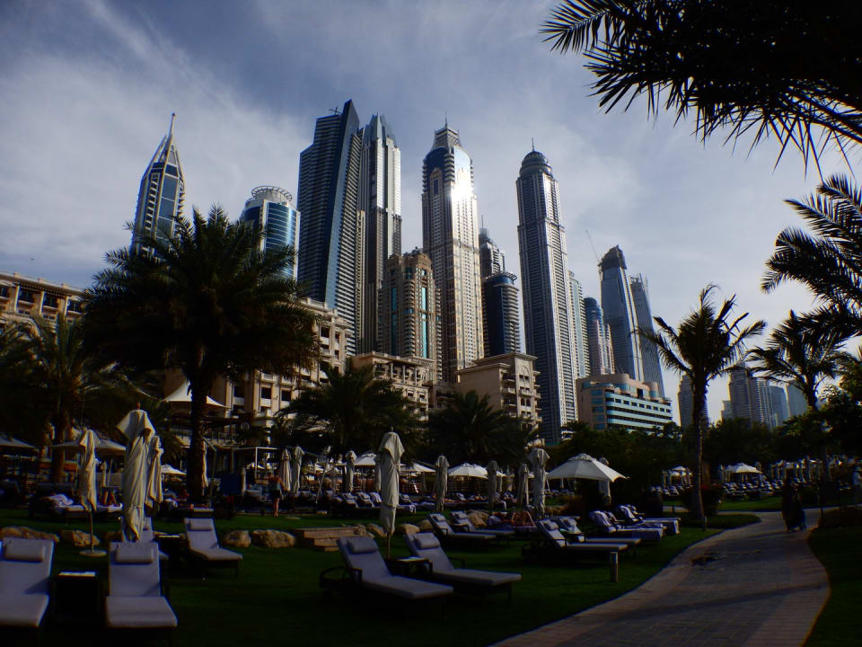 "Blick aus dem Pool" Le Méridien Dubai Hotel & Conference Centre (Dubai ...