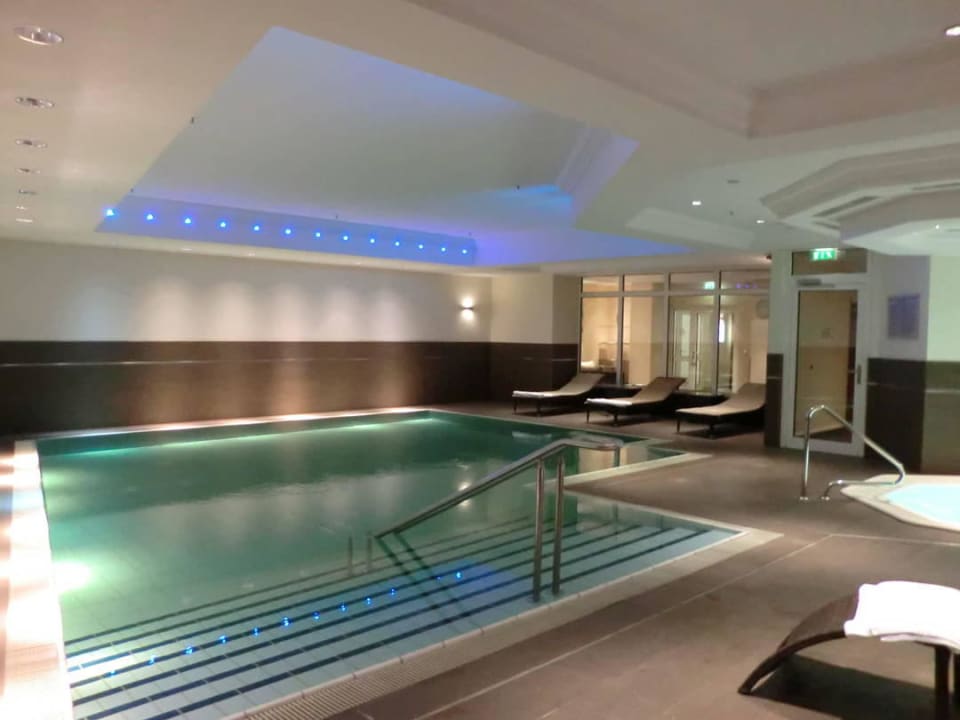 "Indoorpool" Leipzig Marriott Hotel (Leipzig) • HolidayCheck (Sachsen ...