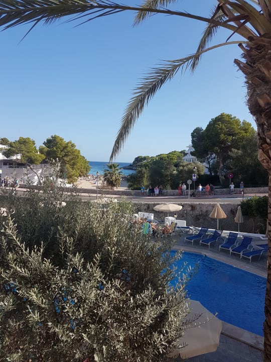 "Blick auf Pool und Strand..." Gavimar Cala Gran Costa del Sur (Cala d ...