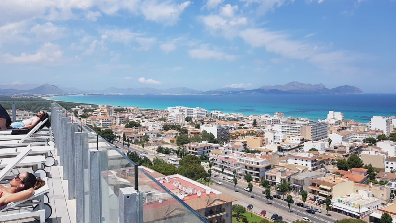 "Ausblick von der Skylonge" BG Tonga Tower Design Hotel & Suites (Can ...