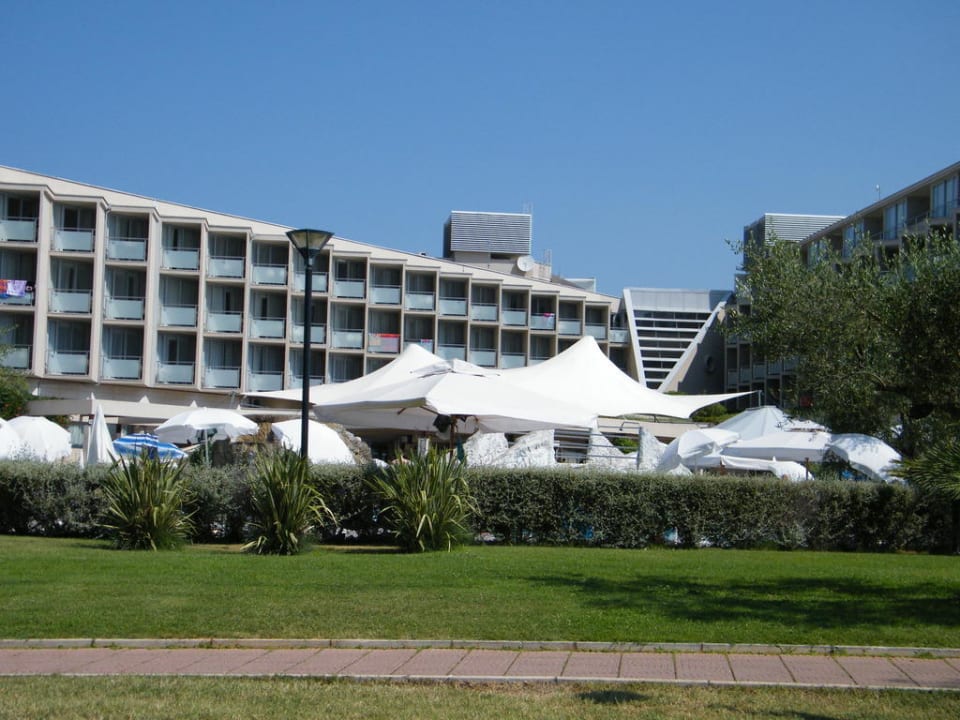 "Außenansicht von der Pool..." Aminess Maestral Hotel (Novigrad ...
