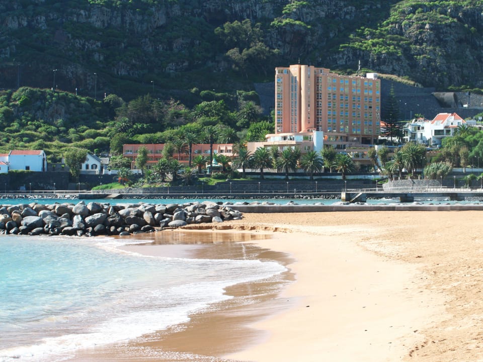 "Machico Beach and Hotel" Hotel Dom Pedro Madeira (Machico ...