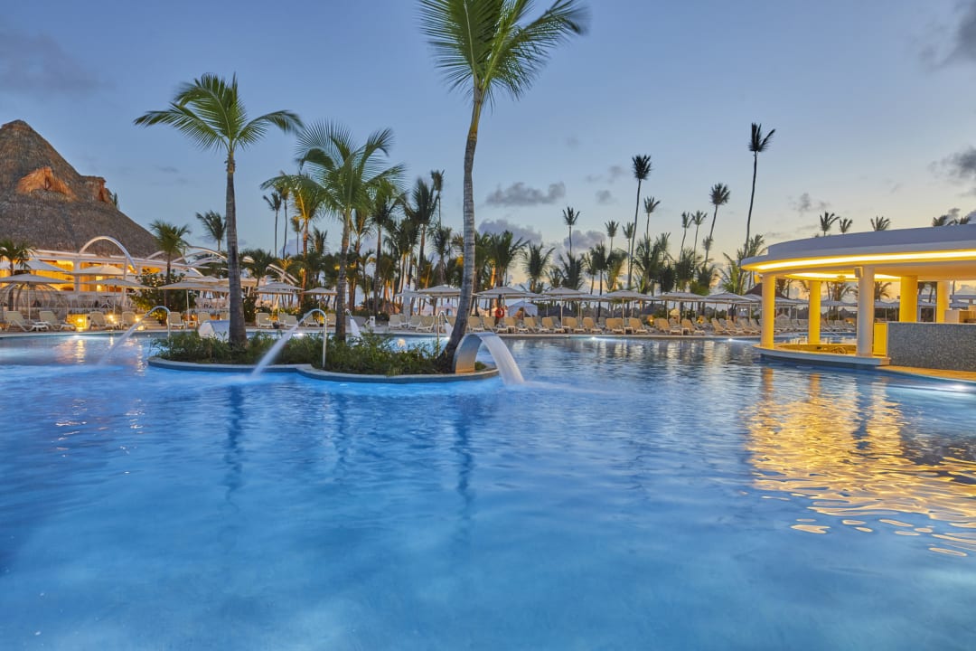 pool-bahia-principe-luxury-ambar-bavaro-holidaycheck