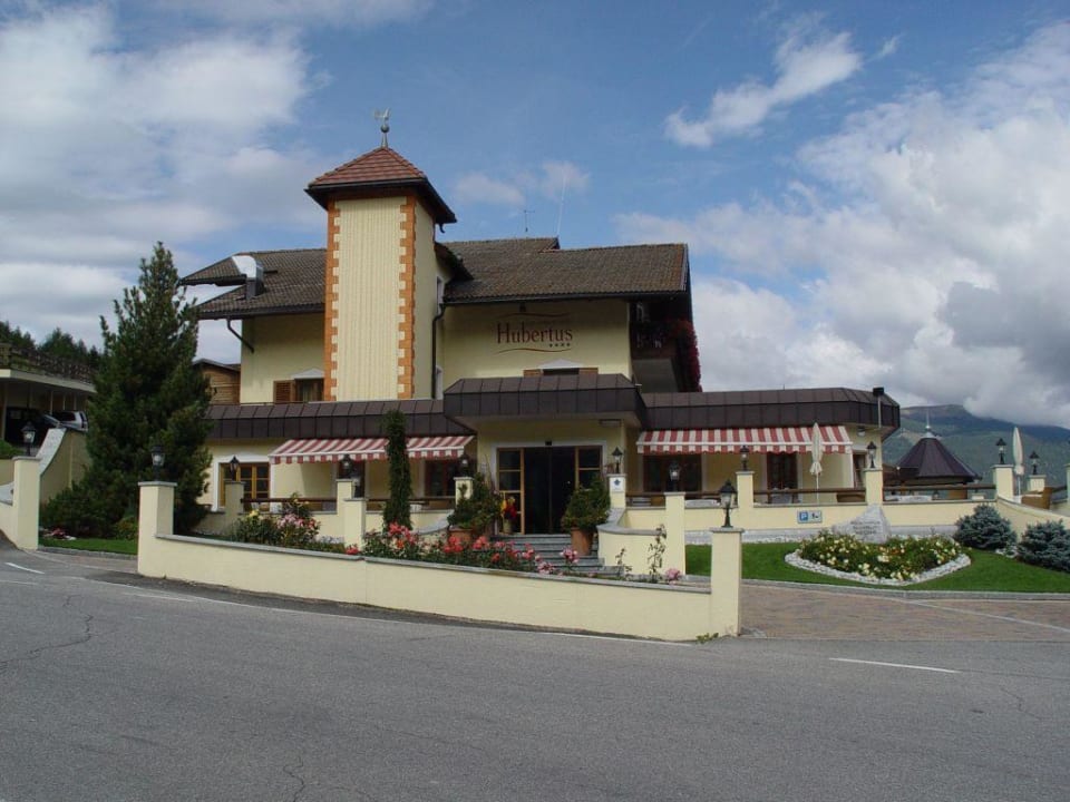"Frontansicht" Alpin Panorama Hotel Hubertus (Valdaora / Olang ...