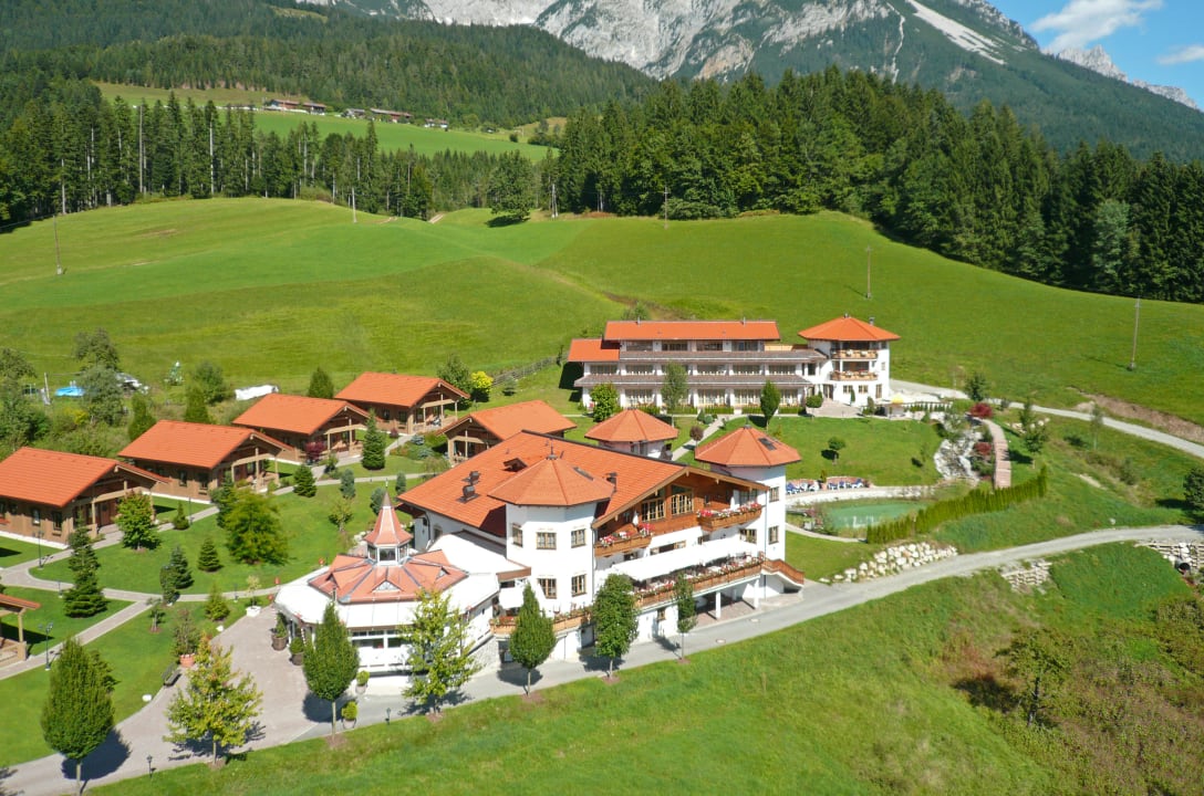 "Luftaufnahme Sommer" Hotel Leitenhof (Scheffau Am Wilden Kaiser ...