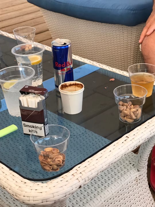 "Red Bull und Pistazien am..." Sueno Hotels Deluxe Belek (Belek ...