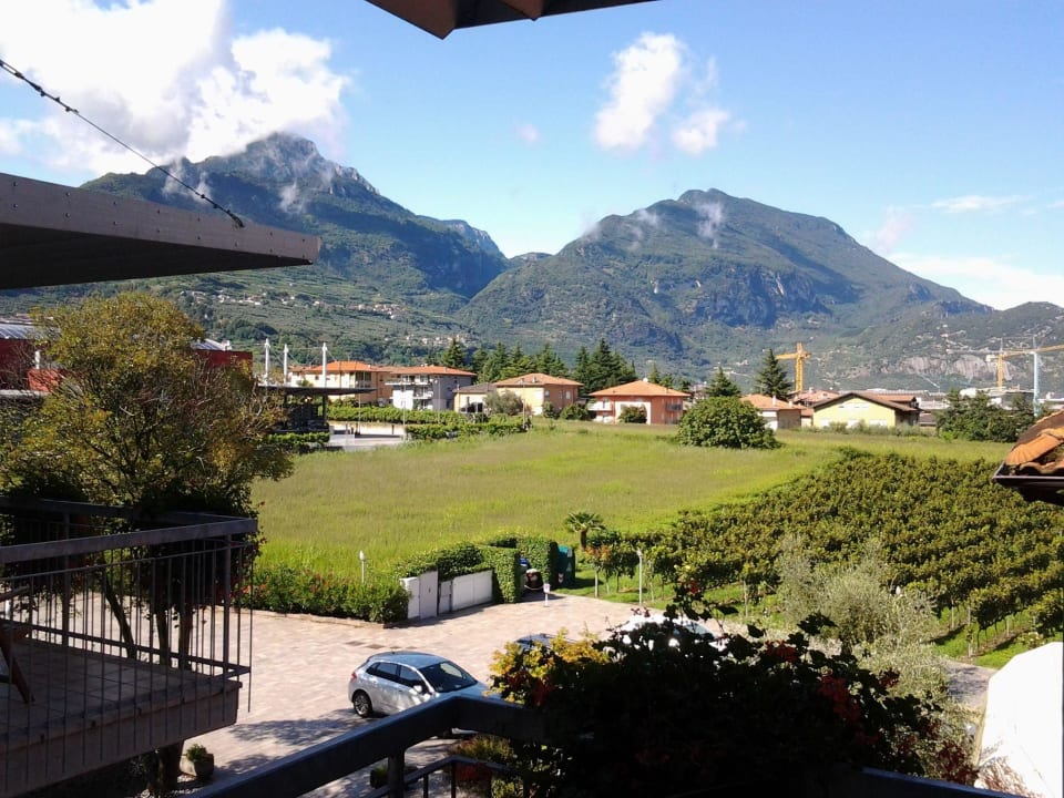 "Blick auf Eingang Richtun..." Hotel Al Maso (Riva del Garda ...