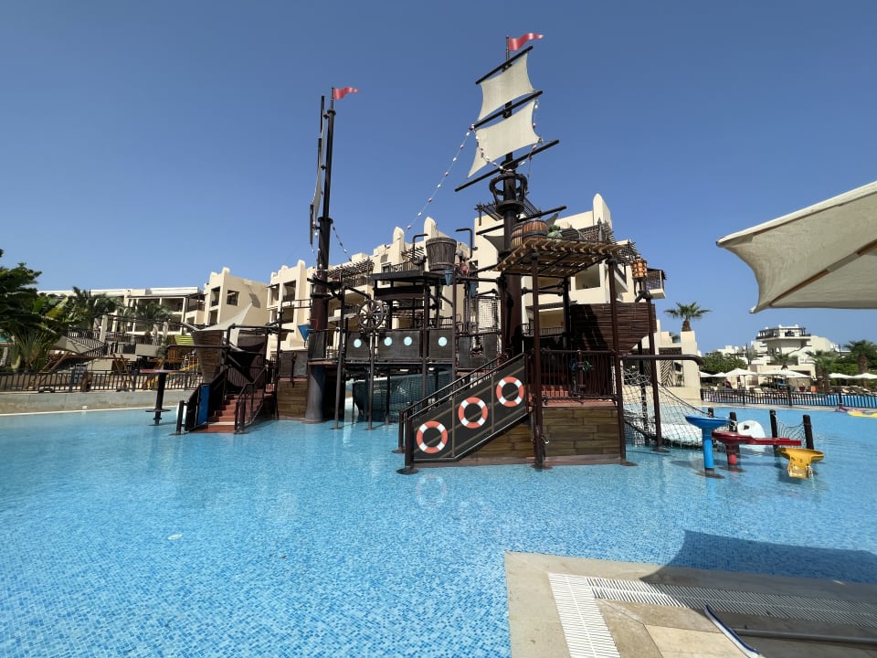 "Strand" Steigenberger Aqua Magic (Hurghada) • HolidayCheck (Hurghada ...