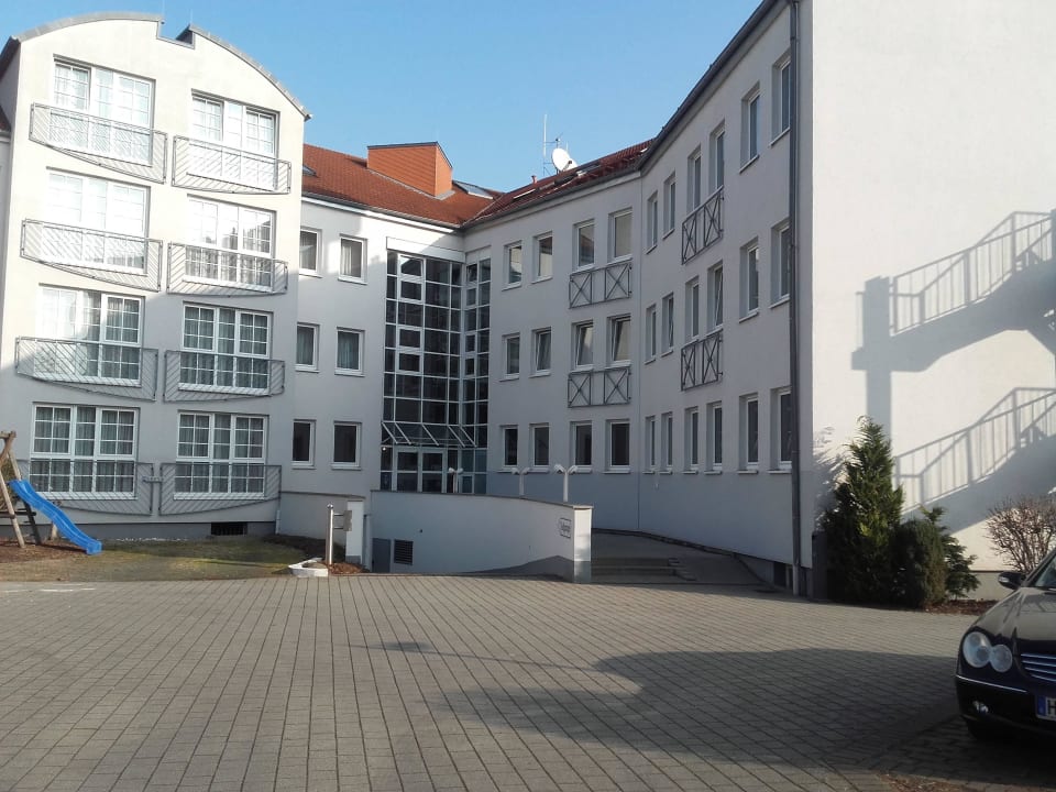 "Hinterhof" Hotel Residenz Limburgerhof (Limburgerhof) • HolidayCheck ...