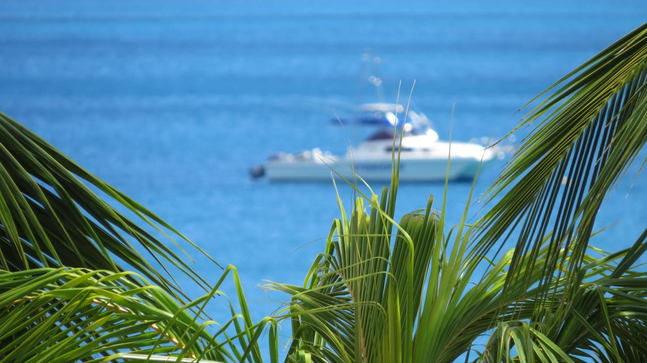 "Ausblick" Coral Strand Smart Choice Hotel (Beau Vallon) • HolidayCheck ...