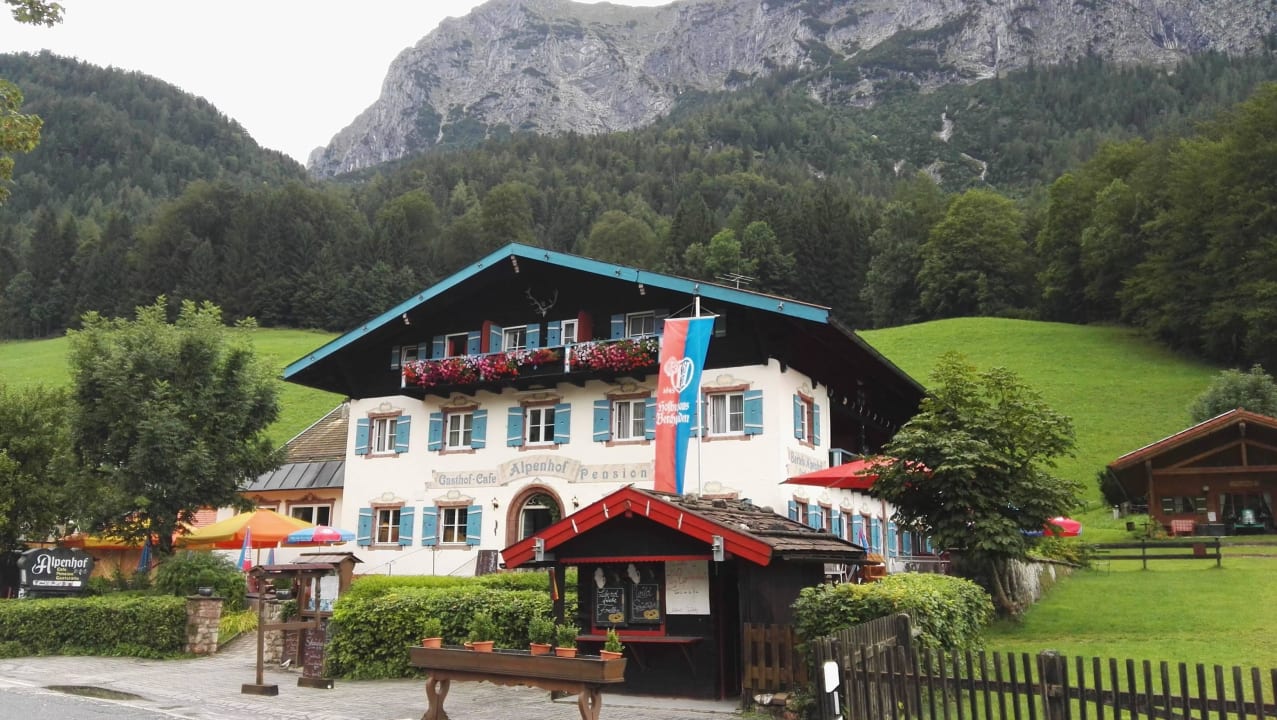 "Ein wenig Drumherum....." Gasthof Alpenhof am Hintersee (Ramsau bei ...