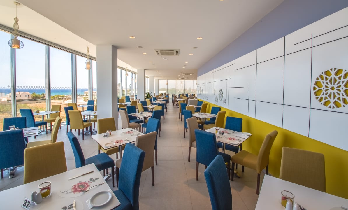 "Gastro" Nicholas Color Hotel (Agia Napa / Ayia Napa) • HolidayCheck ...