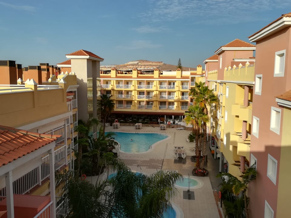 "Aussicht von der Dachterr..." Hotel Chatur Costa Caleta (Caleta de ...