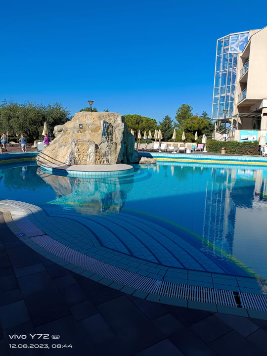 "Außenansicht" Aminess Maestral Hotel (Novigrad) • HolidayCheck ...