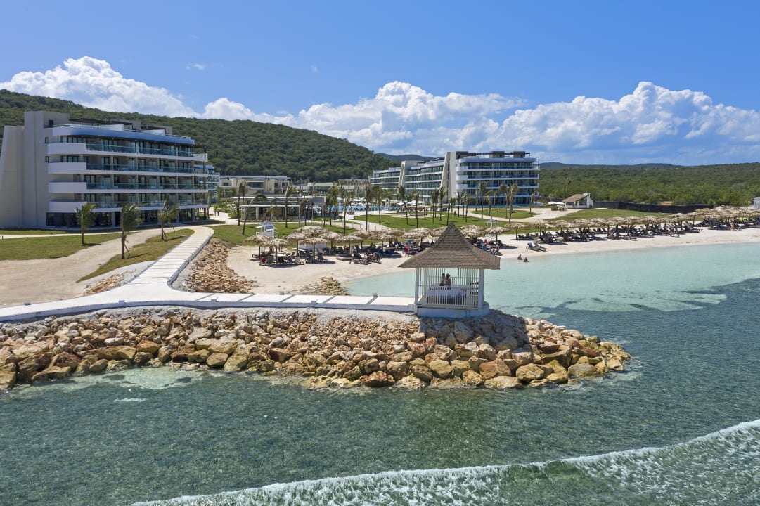 "Außenansicht" Ocean Coral Spring Resort - All Inclusive (Falmouth ...