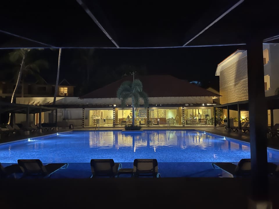 "Pool in der vip area" Jewel Palm Beach (Punta Cana) • HolidayCheck ...