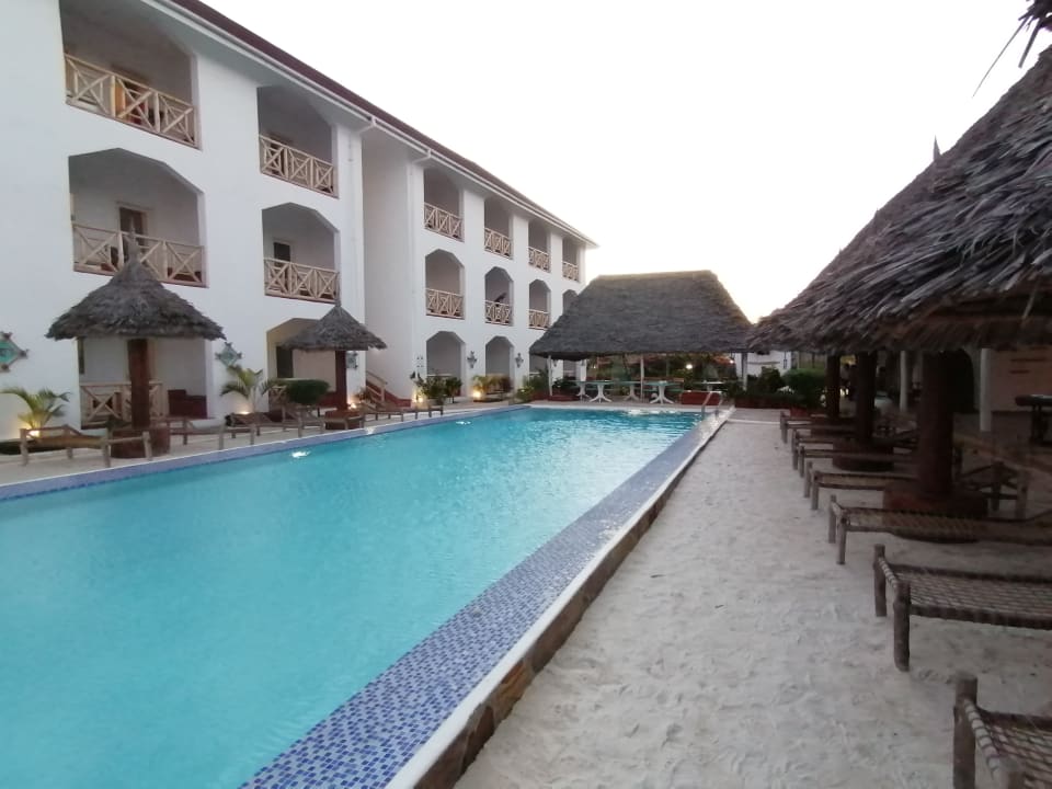 "Strand" AHG Sun Bay Mlilile Beach Hotel (Matemwe Beach) • HolidayCheck ...
